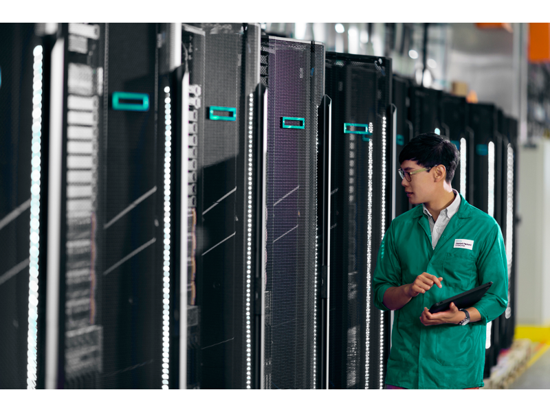 HPE P48183-B21 NS204I-U GEN11 HT PLG BOOT OPT DEV